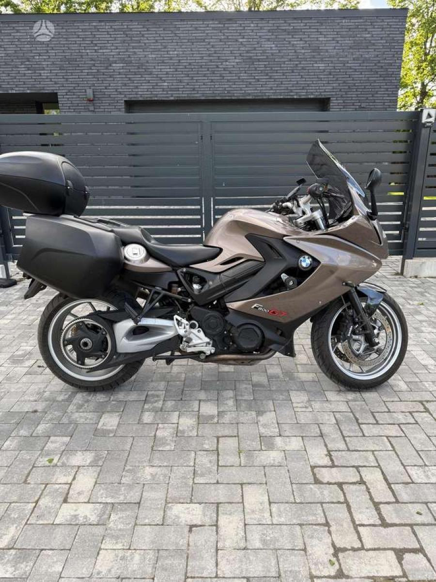 Brūns BMW F 800GT 2014 Kauņa, ar dzinēja tilpumu 0.80 L un nobraukumu 72 tūkst. km par 4000 €, foto 1 vietnē AUTOMOTO.COM.LV
