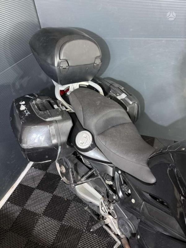BMW F 800GT 2013 in Taurage, with an engine capacity of 0.80 L and mileage of 12 thousand km for 1700 €, photo 2 on AUTOMOTO.COM.LV