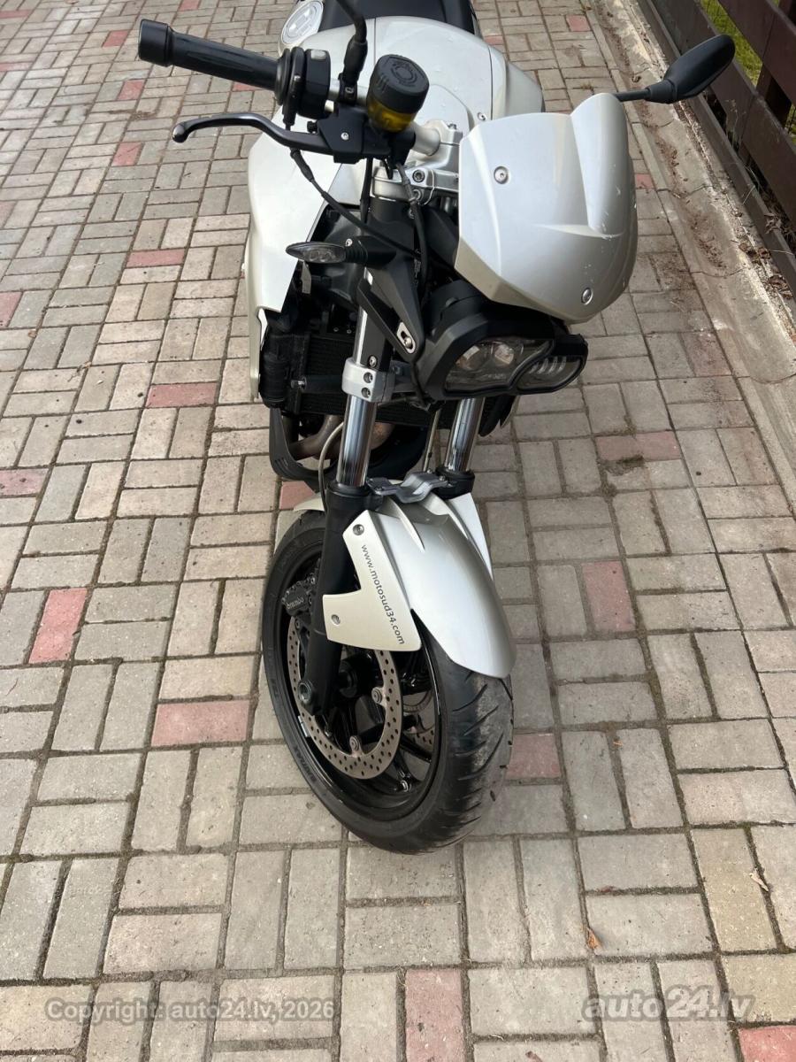 Beige BMW F 800R 2012 in Tartu, with an engine capacity of 0.80 L and mileage of 35 thousand km for 3990 €, photo 3 on AUTOMOTO.COM.LV