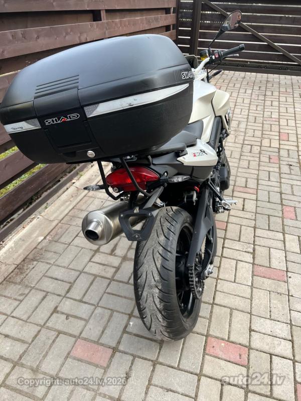 Beige BMW F 800R 2012 in Tartu, with an engine capacity of 0.80 L and mileage of 35 thousand km for 3990 €, photo 4 on AUTOMOTO.COM.LV
