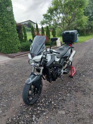 Черный БМВ F 800R 2009 в Каунас, объемом двигателя 0.80 л и пробегом 29 тыс. км за 3700 €, фото  на AUTOMOTO.COM.LV