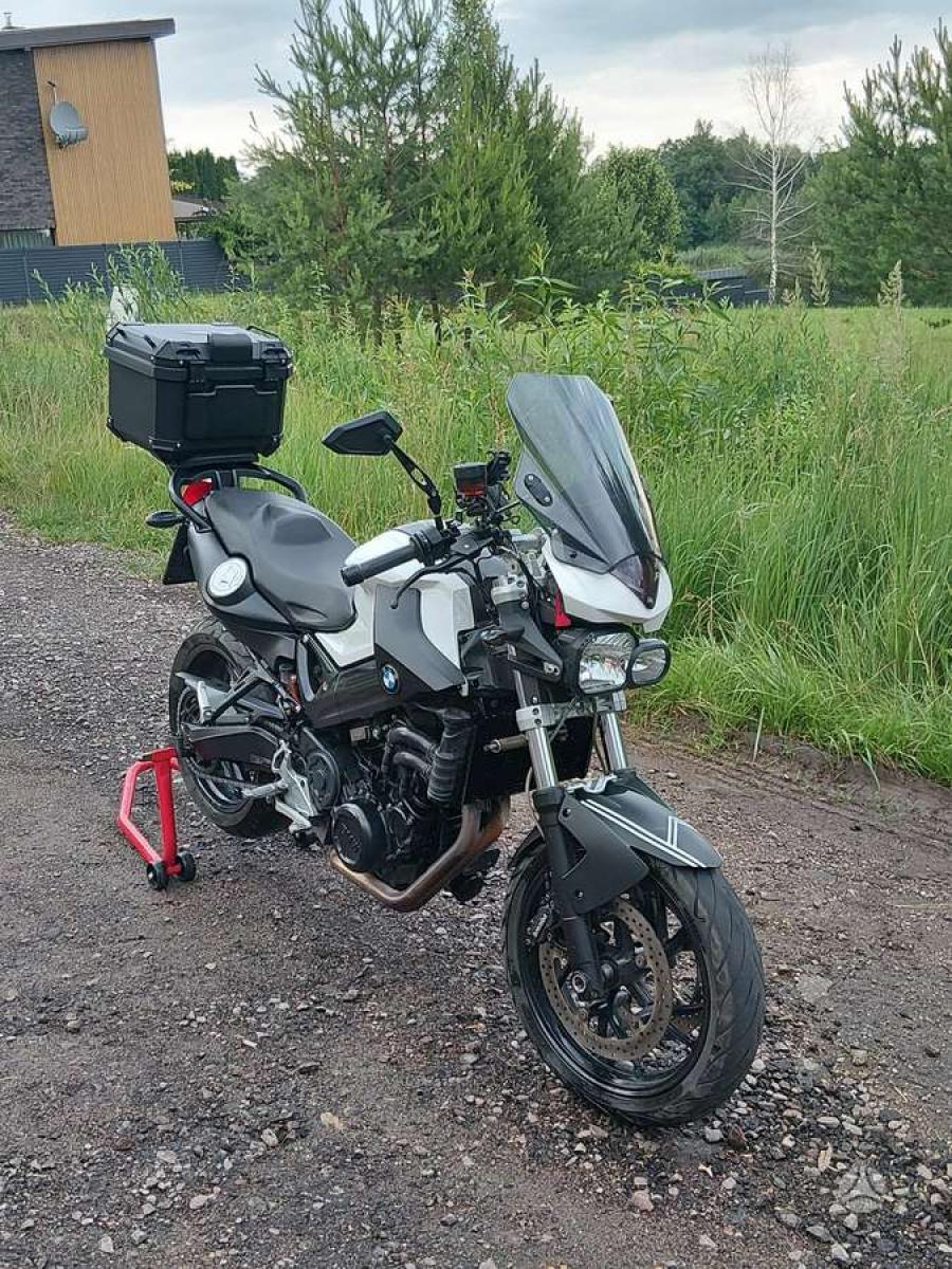 Черный БМВ F 800R 2009 в Каунас, объемом двигателя 0.80 л и пробегом 29 тыс. км за 3700 €, фото 3 на AUTOMOTO.COM.LV
