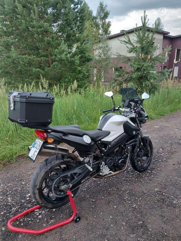 Черный БМВ F 800R 2009 в Каунас, объемом двигателя 0.80 л и пробегом 29 тыс. км за 3700 €, фото 4 на AUTOMOTO.COM.LV