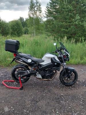 Черный БМВ F 800R 2009 в Каунас, объемом двигателя 0.80 л и пробегом 29 тыс. км за 3700 €, фото 6 на AUTOMOTO.COM.LV