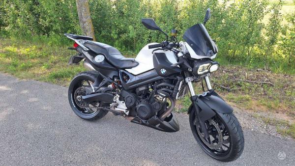 Black BMW F 800R 2011 in Kaunas, with an engine capacity of 0.80 L and mileage of 62 thousand km for 2600 €, photo 2 on AUTOMOTO.COM.LV