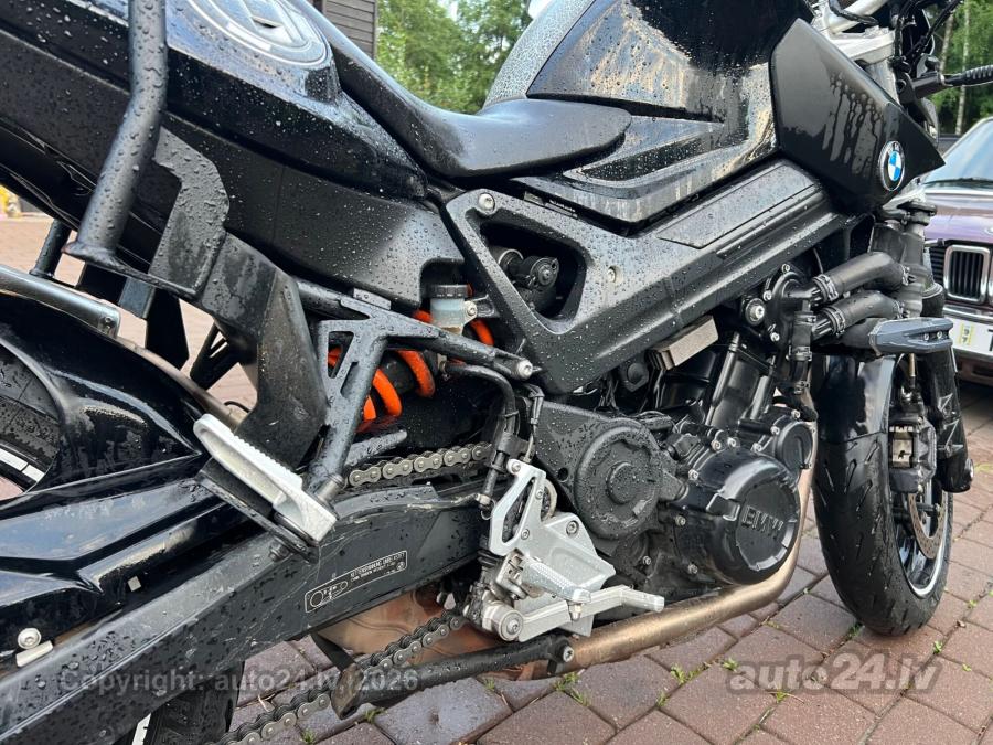 Черный БМВ F 800R 2011 в Таллин, объемом двигателя 0.00 л и пробегом 0 тыс. км за 4000 €, фото 7 на AUTOMOTO.COM.LV