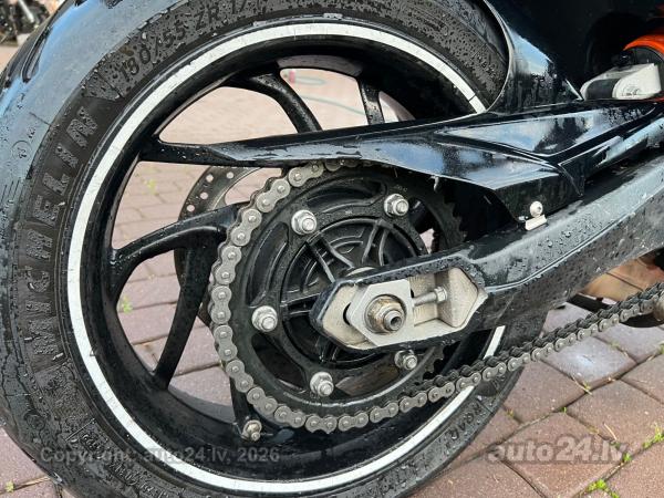 Черный БМВ F 800R 2011 в Таллин, объемом двигателя 0.00 л и пробегом 0 тыс. км за 4000 €, фото 7 на AUTOMOTO.COM.LV