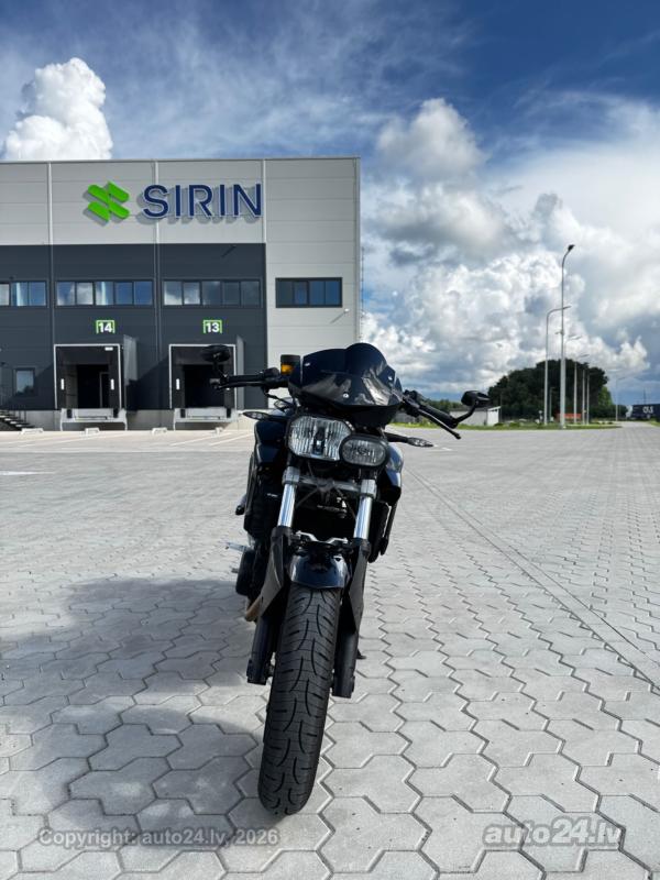 Черный БМВ F 800R 2012 в Таллин, объемом двигателя 0.80 л и пробегом 40 тыс. км за 4900 €, фото 6 на AUTOMOTO.COM.LV