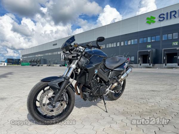 Черный БМВ F 800R 2012 в Таллин, объемом двигателя 0.80 л и пробегом 40 тыс. км за 4900 €, фото 7 на AUTOMOTO.COM.LV