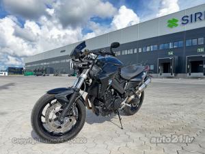 Melns BMW F 800R 2012 Tallina, ar dzinēja tilpumu 0.80 L un nobraukumu 40 tūkst. km par 4900 €, foto 8 vietnē AUTOMOTO.COM.LV