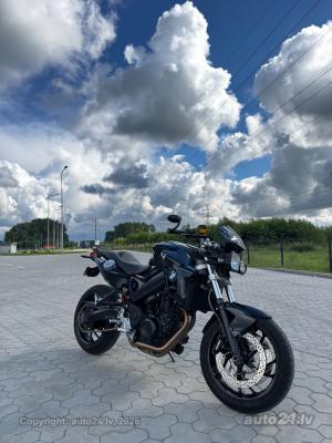 Melns BMW F 800R 2012 Tallina, ar dzinēja tilpumu 0.80 L un nobraukumu 40 tūkst. km par 4900 €, foto 13 vietnē AUTOMOTO.COM.LV