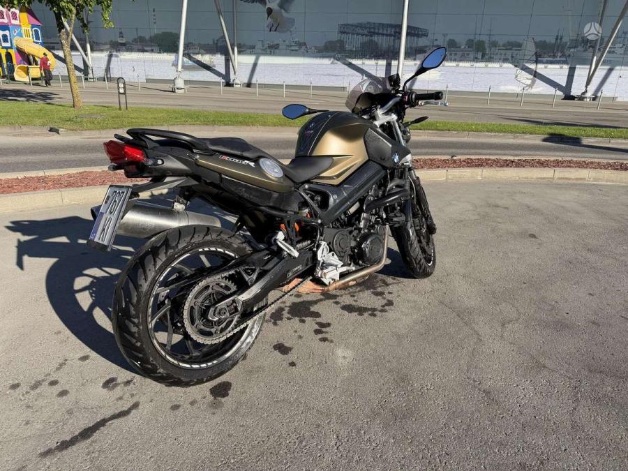 Green BMW F 800R 2011 in Klaipeda, with an engine capacity of 0.80 L and mileage of 48 thousand km for 2650 €, photo 5 on AUTOMOTO.COM.LV