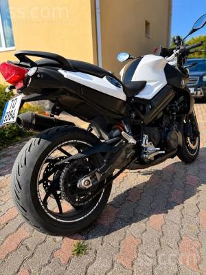 BMW F 800R 2009 in Jekabpils, with an engine capacity of 0.80 L and mileage of 0 thousand km for 3500 €, photo 10 on AUTOMOTO.COM.LV