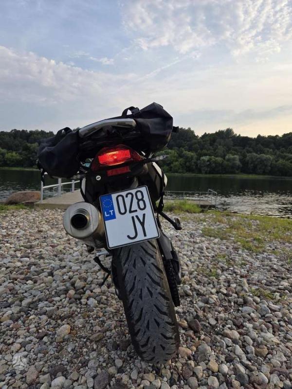 BMW F 800R 2010 in Kaunas, with an engine capacity of 0.80 L and mileage of 64 thousand km for 3690 €, photo 4 on AUTOMOTO.COM.LV