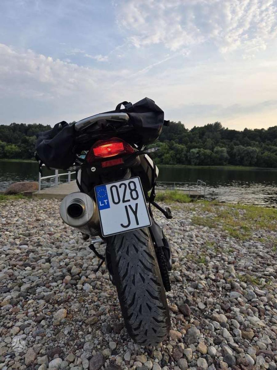 BMW F 800R 2010 in Kaunas, with an engine capacity of 0.80 L and mileage of 64 thousand km for 3690 €, photo 5 on AUTOMOTO.COM.LV