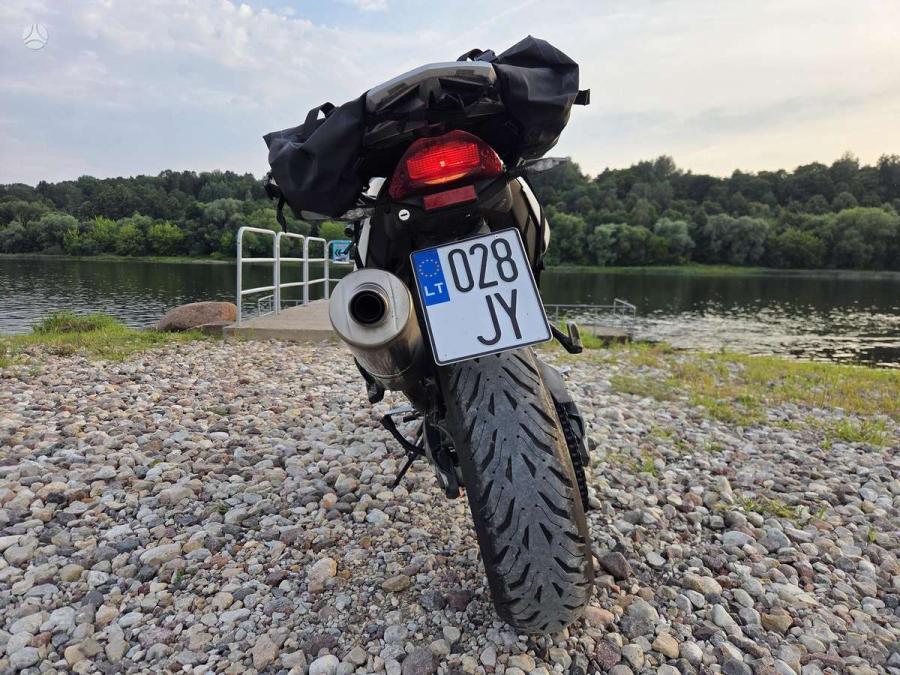 BMW F 800R 2010 in Kaunas, with an engine capacity of 0.80 L and mileage of 64 thousand km for 3690 €, photo 12 on AUTOMOTO.COM.LV