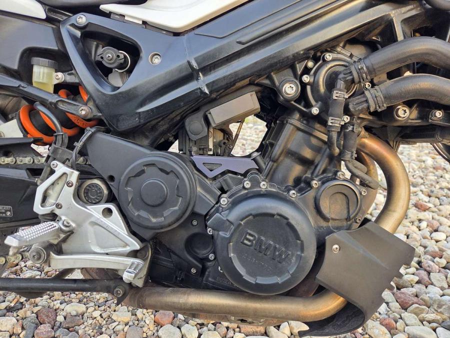 BMW F 800R 2010 in Kaunas, with an engine capacity of 0.80 L and mileage of 64 thousand km for 3690 €, photo 14 on AUTOMOTO.COM.LV