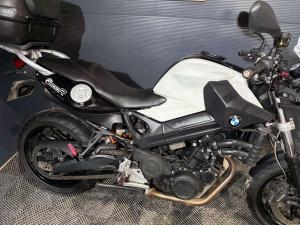 БМВ F 800R 2010 в Таураге, объемом двигателя 0.80 л и пробегом 50 тыс. км за 2100 €, фото 4 на AUTOMOTO.COM.LV