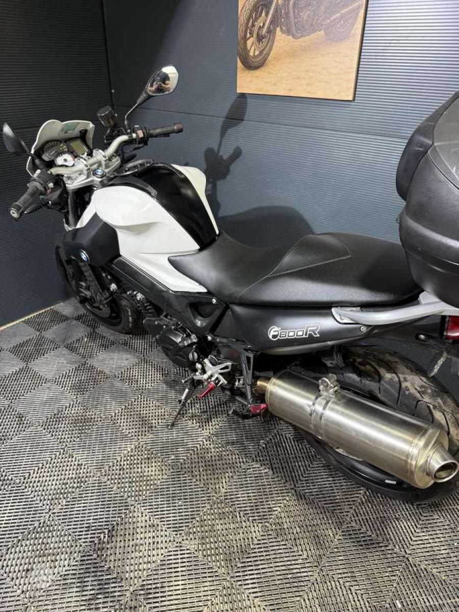 БМВ F 800R 2010 в Таураге, объемом двигателя 0.80 л и пробегом 50 тыс. км за 2100 €, фото 6 на AUTOMOTO.COM.LV