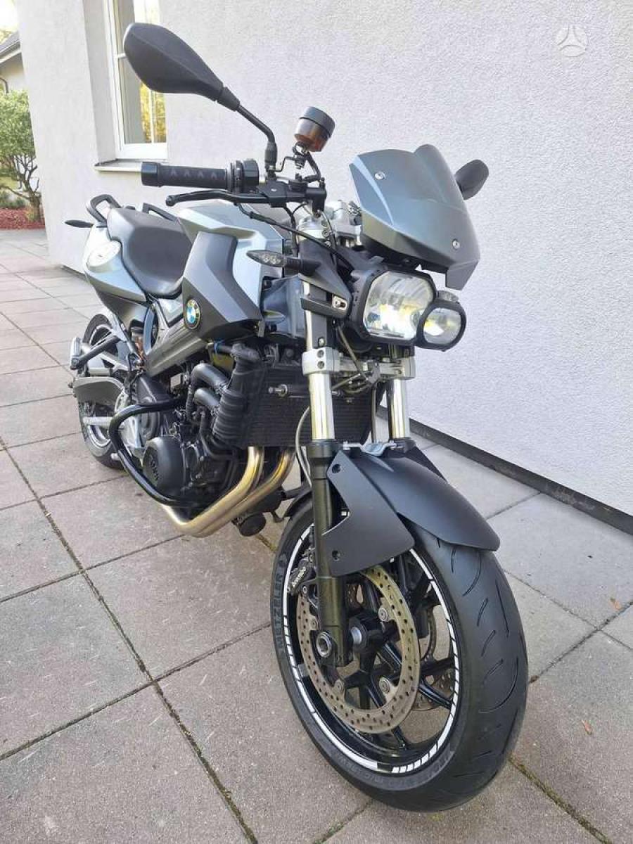 BMW F 800R 2011 in Prienai, with an engine capacity of 0.80 L and mileage of 32 thousand km for 2850 €, photo 6 on AUTOMOTO.COM.LV
