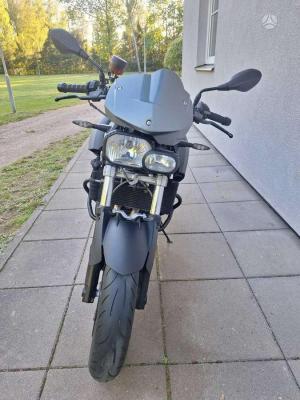 BMW F 800R 2011 in Prienai, with an engine capacity of 0.80 L and mileage of 32 thousand km for 2850 €, photo 8 on AUTOMOTO.COM.LV
