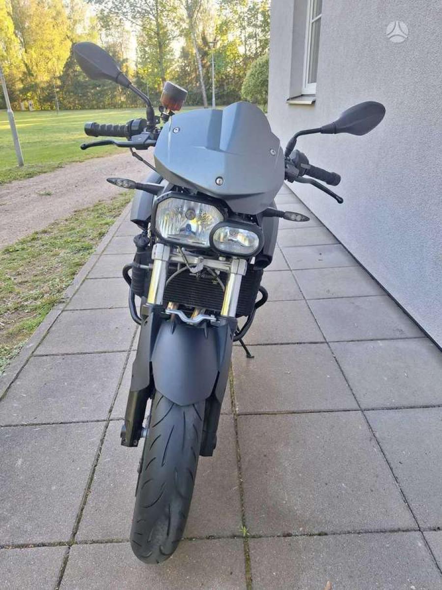 BMW F 800R 2011 in Prienai, with an engine capacity of 0.80 L and mileage of 32 thousand km for 2850 €, photo 9 on AUTOMOTO.COM.LV