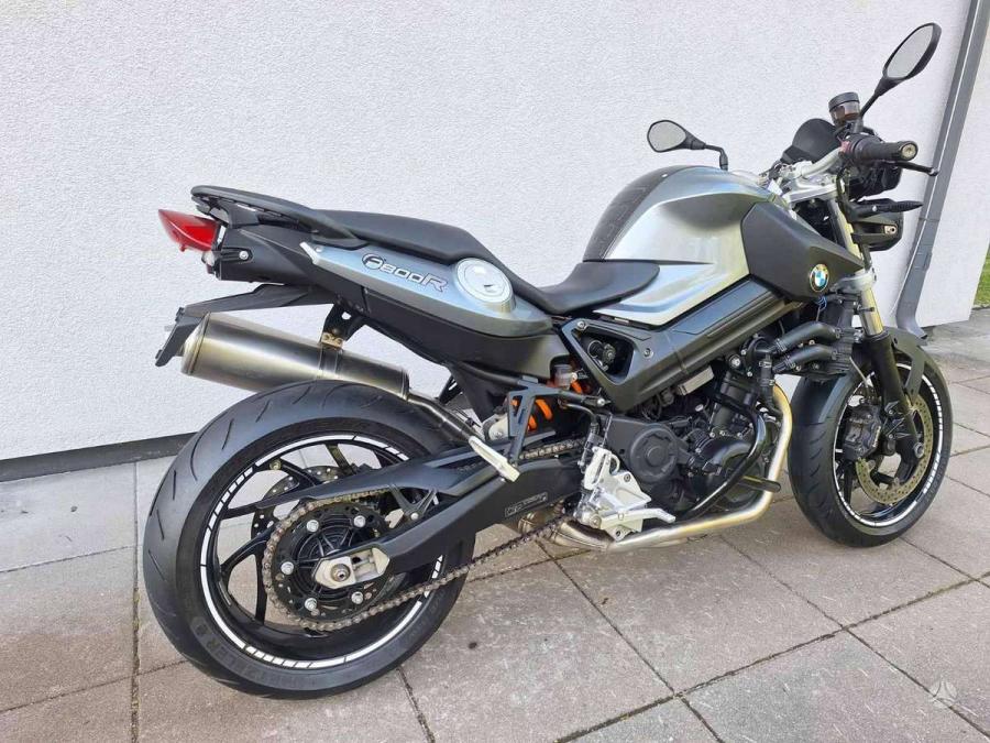 BMW F 800R 2011 in Prienai, with an engine capacity of 0.80 L and mileage of 32 thousand km for 2850 €, photo 14 on AUTOMOTO.COM.LV
