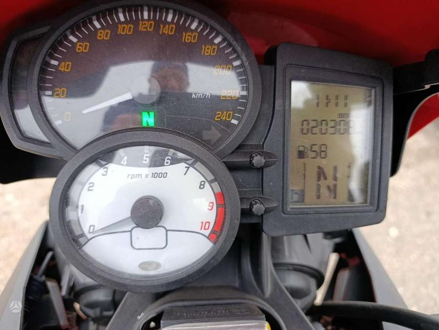 BMW F 800R 2013 in Vievis, with an engine capacity of 0.80 L and mileage of 20 thousand km for 2700 €, photo 9 on AUTOMOTO.COM.LV