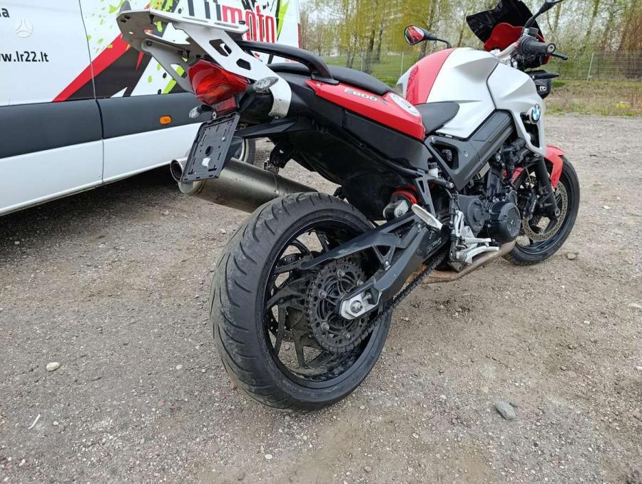 BMW F 800R 2013 in Vievis, with an engine capacity of 0.80 L and mileage of 20 thousand km for 2700 €, photo 14 on AUTOMOTO.COM.LV