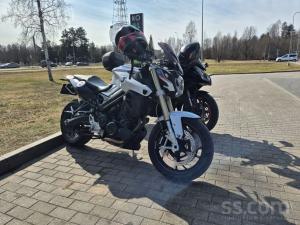 BMW F 800R 2018 in Riga, with an engine capacity of 0.80 L and mileage of 0 thousand km for 6200 €, photo 3 on AUTOMOTO.COM.LV