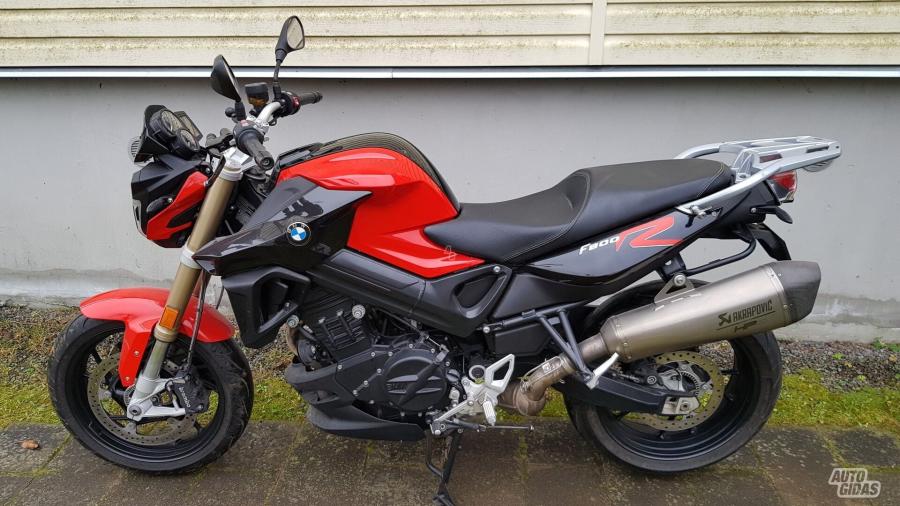 Red BMW F 800R 2019 in Vilnius, with an engine capacity of 0.80 L and mileage of 32 thousand km for 4700 €, photo 1 on AUTOMOTO.COM.LV
