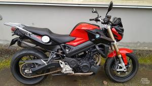 Red BMW F 800R 2019 in Vilnius, with an engine capacity of 0.80 L and mileage of 32 thousand km for 4700 €, photo 3 on AUTOMOTO.COM.LV