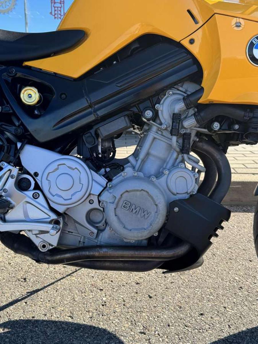 Желтый БМВ F 800S 2006 в Вильнюс, объемом двигателя 0.80 л и пробегом 56 тыс. км за 2299 €, фото 12 на AUTOMOTO.COM.LV