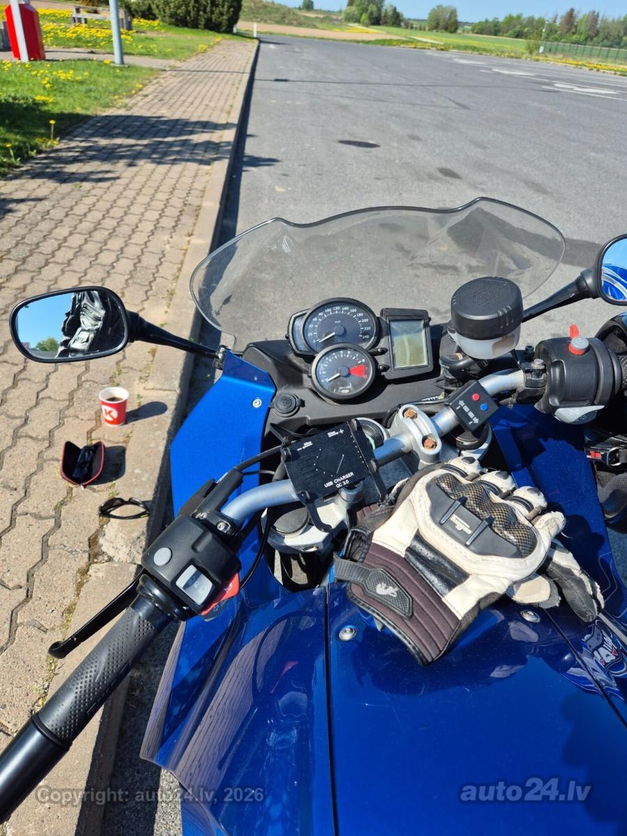 Blue BMW F 800ST 2007 in Tallinn, with an engine capacity of 0.80 L and mileage of 36 thousand km for 3000 €, photo 6 on AUTOMOTO.COM.LV