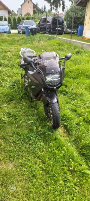 Zils BMW F 800ST 2009 Viļņa, ar dzinēja tilpumu 0.80 L un nobraukumu 85 tūkst. km par 2100 €, foto  vietnē AUTOMOTO.COM.LV