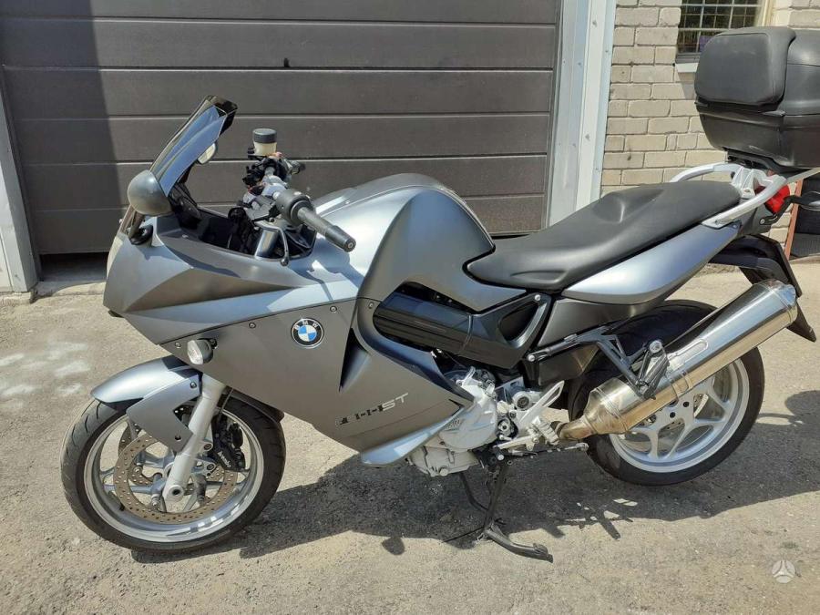 Pelēks BMW F 800ST 2009 Panevēža, ar dzinēja tilpumu 0.80 L un nobraukumu 42 tūkst. km par 2600 €, foto 3 vietnē AUTOMOTO.COM.LV