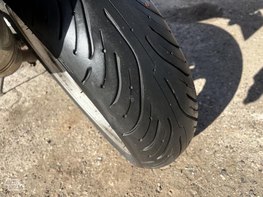 BMW F 800ST 2006 Kelmė, ar dzinēja tilpumu 0.80 L un nobraukumu 70 tūkst. km par 1230 €, foto 10 vietnē AUTOMOTO.COM.LV