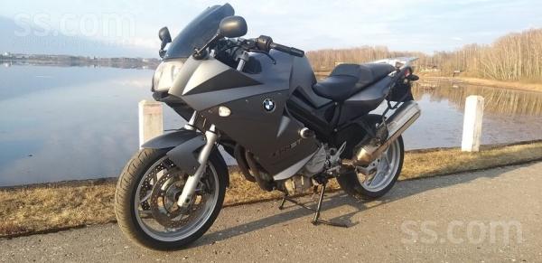 BMW F 800ST 2007 in Aizkraukle, with an engine capacity of 0.80 L and mileage of 0 thousand km for 2900 €, photo 5 on AUTOMOTO.COM.LV
