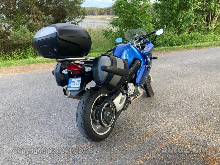 BMW F 800ST 2007 in Tallinn, with an engine capacity of 0.00 L and mileage of 71 thousand km for 3000 €, photo 4 on AUTOMOTO.COM.LV