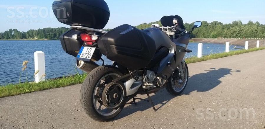 BMW F 800ST 2007 in Aizkraukle, with an engine capacity of 0.80 L and mileage of 0 thousand km for 3200 €, photo 5 on AUTOMOTO.COM.LV
