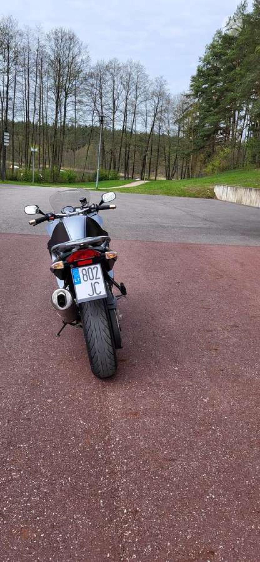 BMW F 800ST 2007 in Vilnius, with an engine capacity of 0.80 L and mileage of 89 thousand km for 2000 €, photo 1 on AUTOMOTO.COM.LV