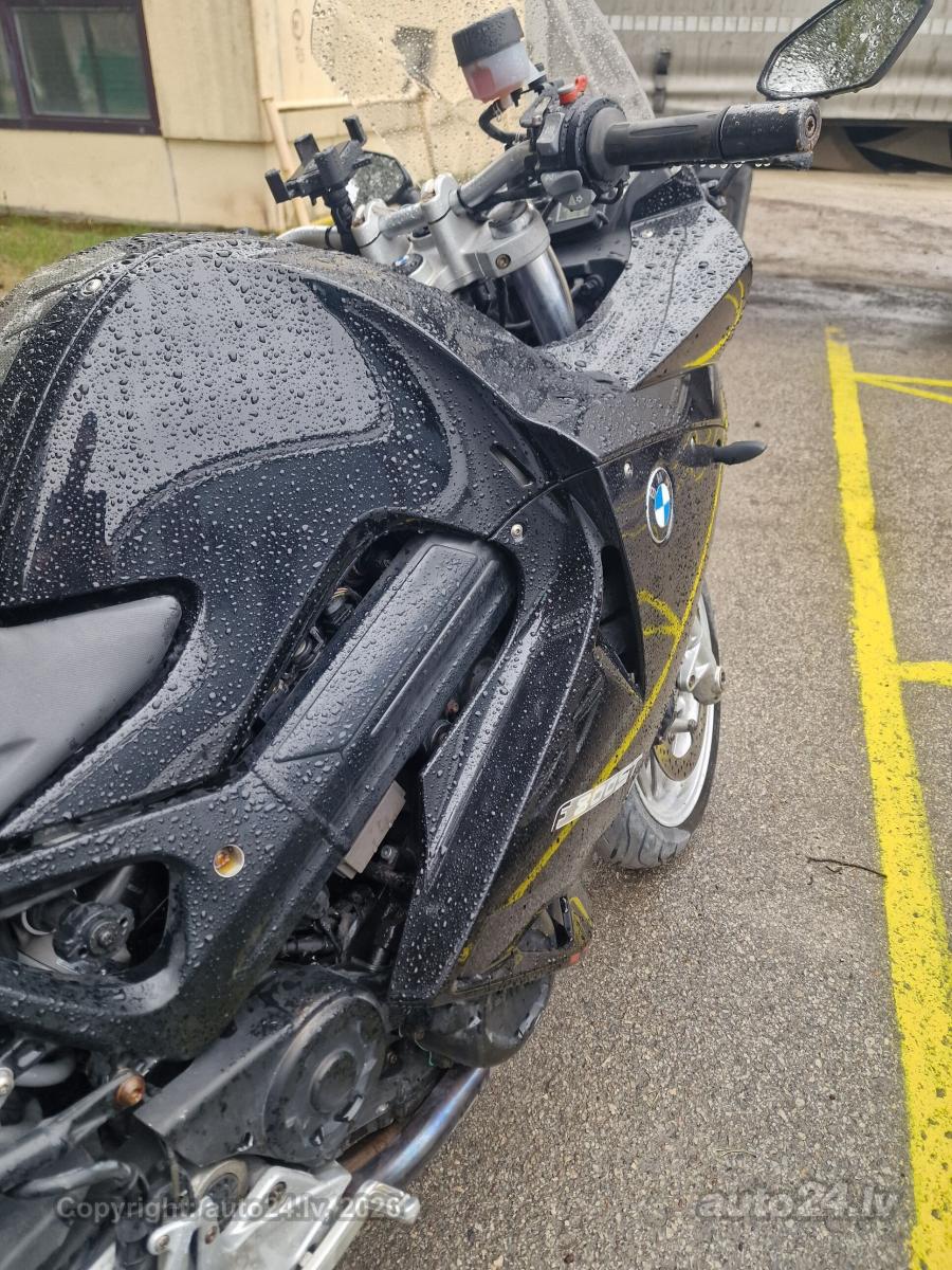 BMW F 800ST 2008 in Tallinn, with an engine capacity of 0.80 L and mileage of 46 thousand km for 2499 €, photo 3 on AUTOMOTO.COM.LV