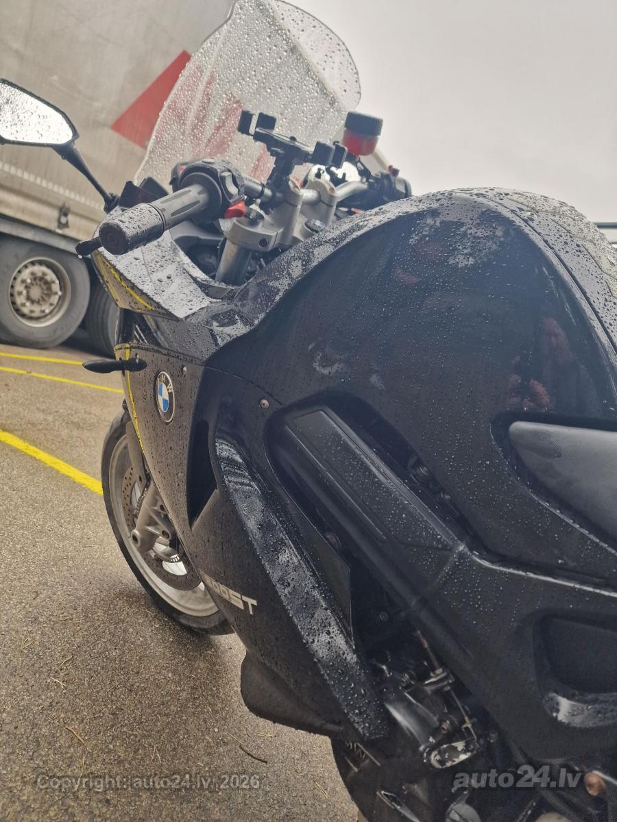 BMW F 800ST 2008 in Tallinn, with an engine capacity of 0.80 L and mileage of 46 thousand km for 2499 €, photo 4 on AUTOMOTO.COM.LV