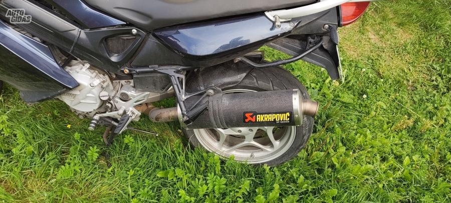 BMW F 800ST 2009 Viļņa, ar dzinēja tilpumu 0.80 L un nobraukumu 0 tūkst. km par 2400 €, foto 4 vietnē AUTOMOTO.COM.LV