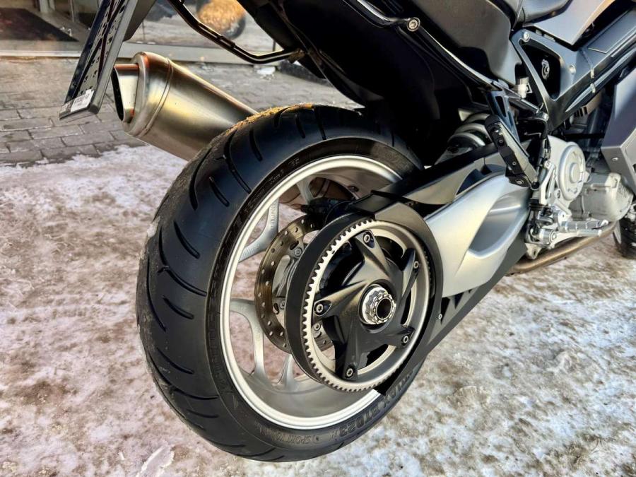 Красный БМВ F 800ST 2008 в Вильнюс, объемом двигателя 0.80 л и пробегом 47 тыс. км за 2999 €, фото 22 на AUTOMOTO.COM.LV