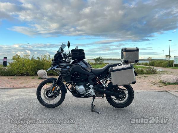 Черный БМВ F 850GS Adventure 2022 в Таллин, объемом двигателя 0.85 л и пробегом 5 тыс. км за 14490 €, фото 2 на AUTOMOTO.COM.LV