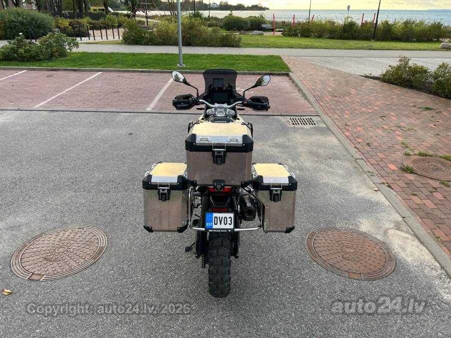 Melns BMW F 850GS Adventure 2022 Pērnava, ar dzinēja tilpumu 0.85 L un nobraukumu 11 tūkst. km par 12500 €, foto 4 vietnē AUTOMOTO.COM.LV
