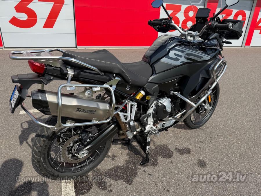 Black BMW F 850GS Adventure 2023 in Tallinn, with an engine capacity of 0.85 L and mileage of 1 thousand km for 13750 €, photo 5 on AUTOMOTO.COM.LV