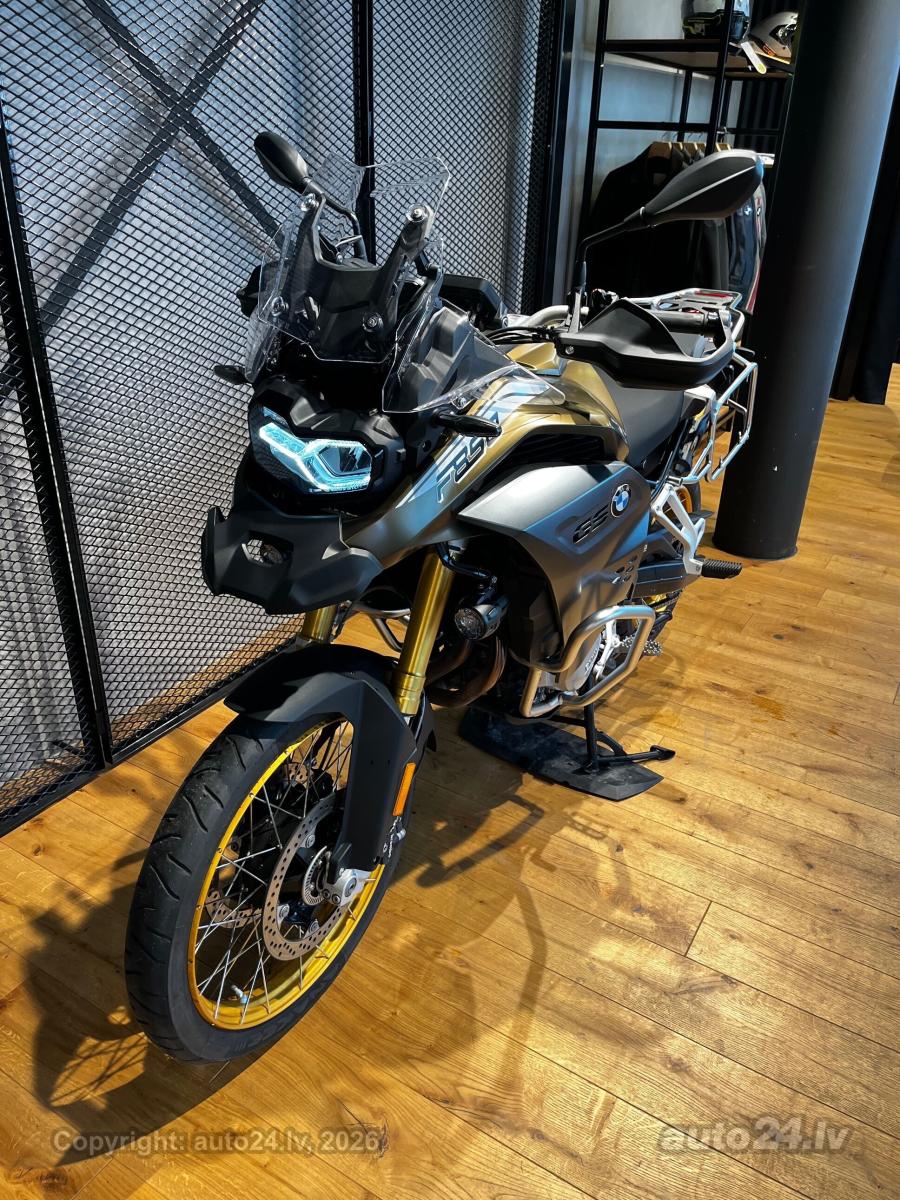 Brūns BMW F 850GS Adventure 2023 Tallina, ar dzinēja tilpumu 0.85 L un nobraukumu 12 tūkst. km par 12900 €, foto 7 vietnē AUTOMOTO.COM.LV