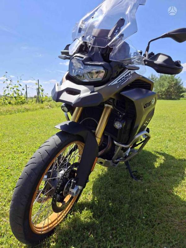Green BMW F 850GS Adventure 2023 in Kupiskis, with an engine capacity of 0.85 L and mileage of 35 thousand km for 12000 €, photo 2 on AUTOMOTO.COM.LV